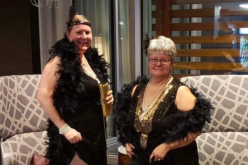 Roundup Issue 281 | Lunch with Owl | Colleen Palumbo, Golden Museum and ...